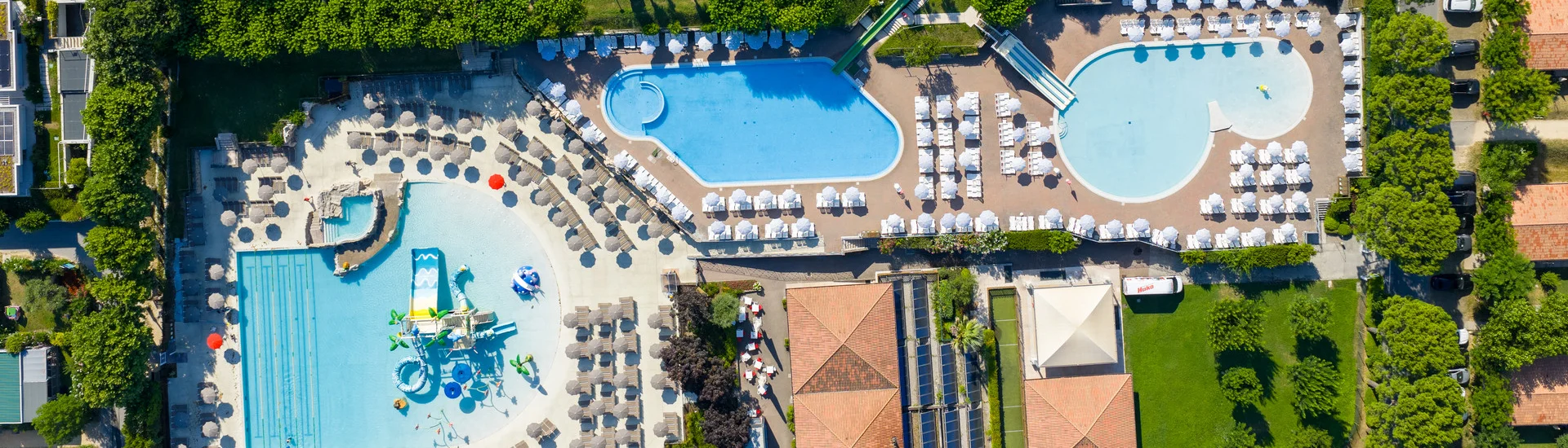 Camping Piani di Clodia – großer Campingplatz mit Pools & Seezugang